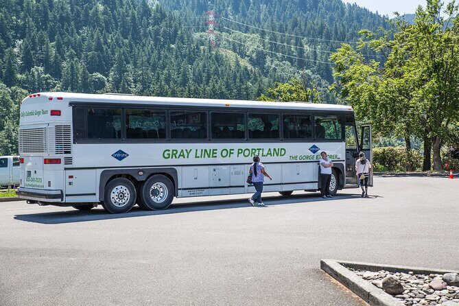 Multnomah Falls & Columbia River Gorge Tour with Gray Line -PDX03 - The Value of the Tour