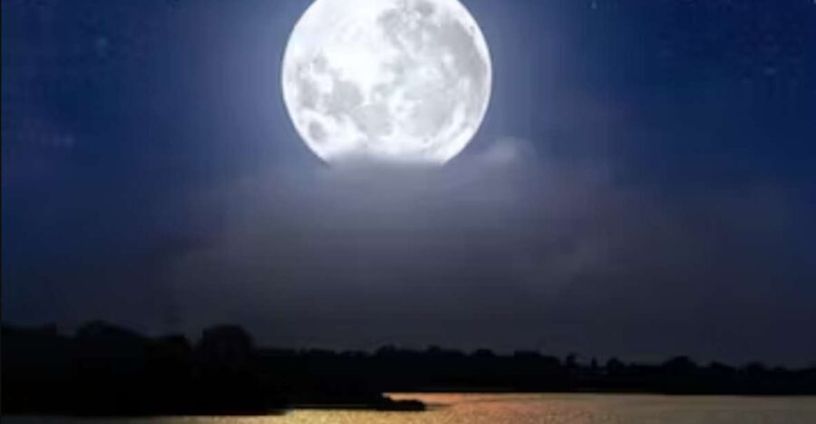 Murrells Inlet by Moonlight: Legends & Lores of the Inlet - The Boat & Comfort