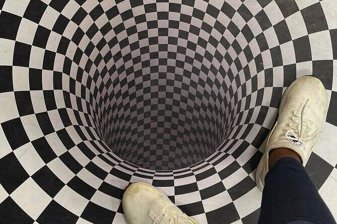 Museum of Illusions Admission in Toronto - A Deep Dive into the Experience