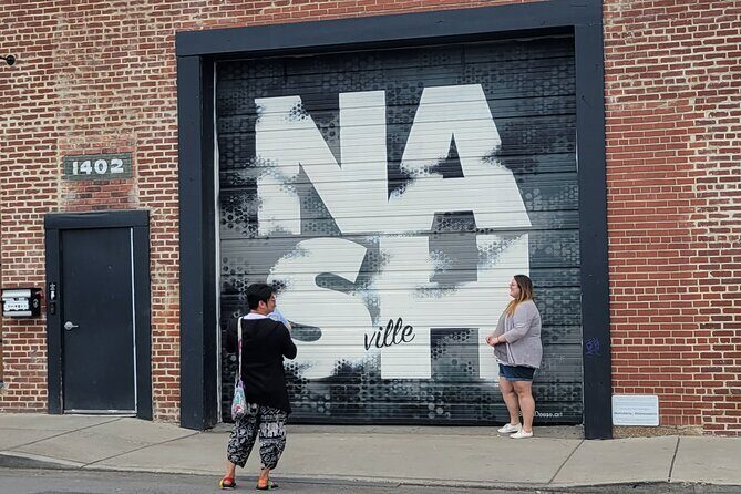 Music Row and 12th Avenue Van Tour - A Deep Dive into the Experience