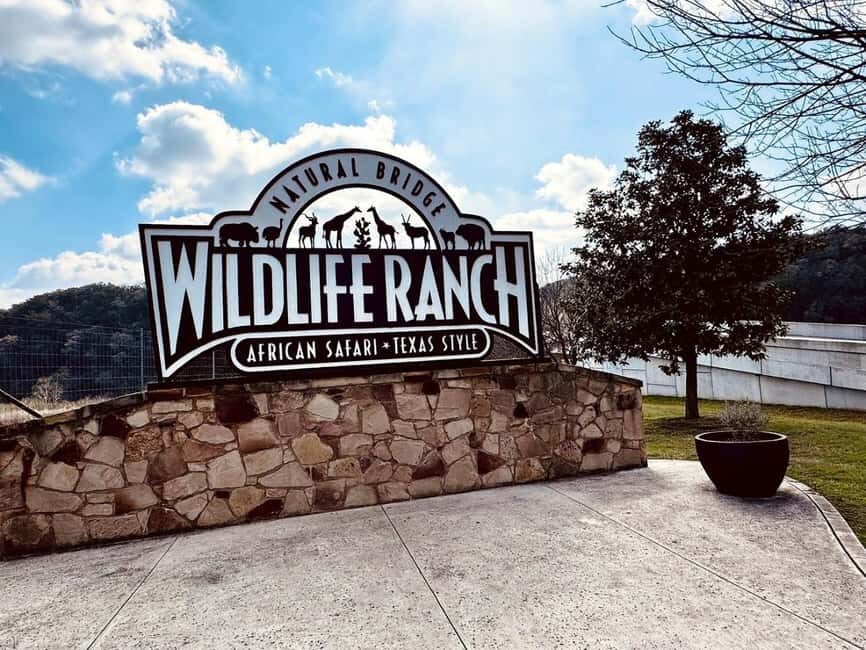Natural Bridge Wildlife Ranch: Self-Guided Safari Drive-Thru - The Walk-A-Bout Experience