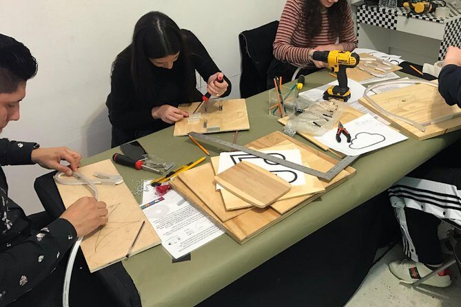 NEON SIGN MAKING PARTY (Energy Efficiency Chat) - The Value of the Experience