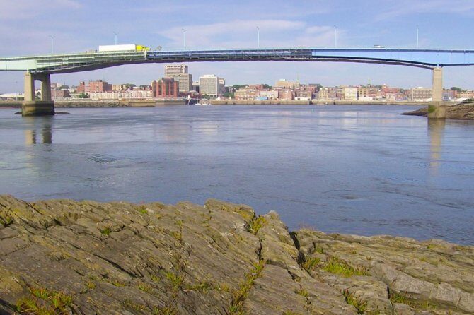 New Brunswick Shore Excursion: Bay of Fundy and More Highlights Tour - Transportation and Group Size