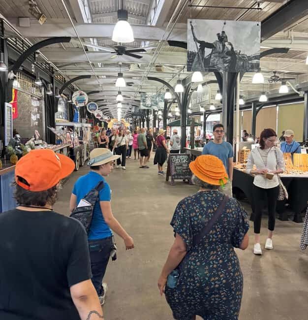 New Orleans: Vegan Food Tour - The beverages and atmosphere