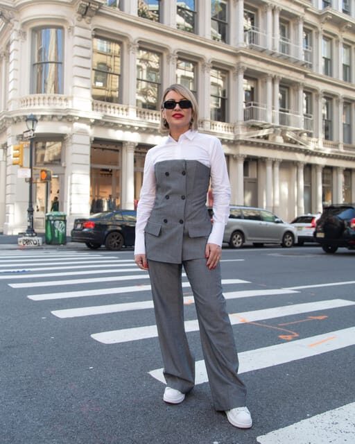 New York: Photoshoot in NYC DUMBO BROOKLYN BRIDGE - The Itinerary: What to Expect