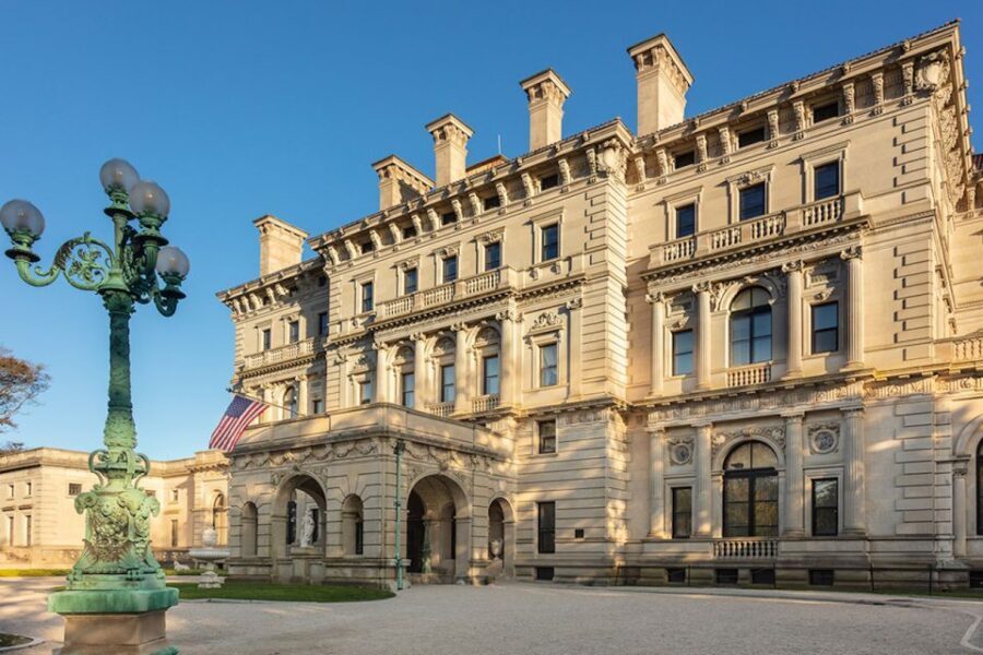 Newport: Newport Mansions Ticket - 1 or 2 Mansions - The Self-Guided Audio Tour Experience