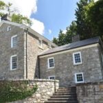 Niagara Falls and Niagara-on-the-Lake Ultimate Day Tour - A Comprehensive Breakdown of the Tour Experience