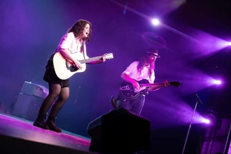 Niagara Falls, Canada: Canadiana - The Musical Ticket - Is It Worth the Price?