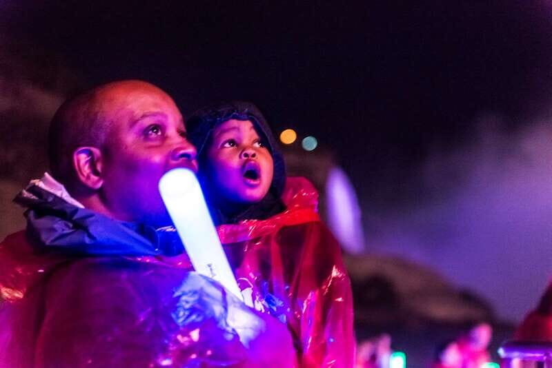 Niagara Falls, Canada: Evening Fireworks Cruise - An Authentic Up-Close View of Niagara Falls at Night