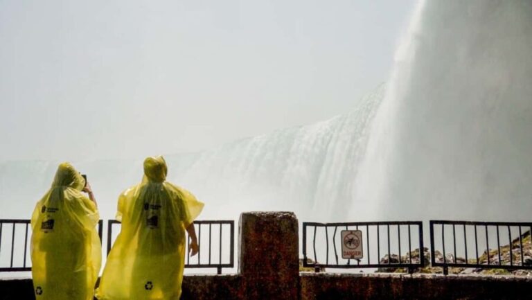Niagara Falls: Feel the Mist Walking Tour - Why This Tour Offers Great Value