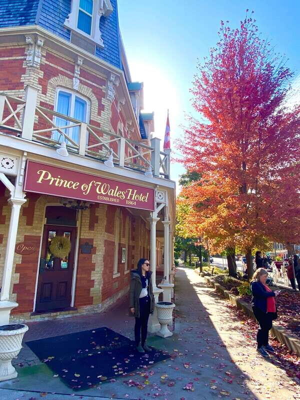 Niagara-on-the-Lake: Guided Walking Tour - Discovering Niagara-on-the-Lake on Foot