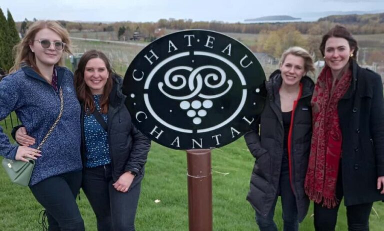 NON BUS White Wine Lover Old Mission Traverse City Wine Tour - Who Is This Tour Best For?