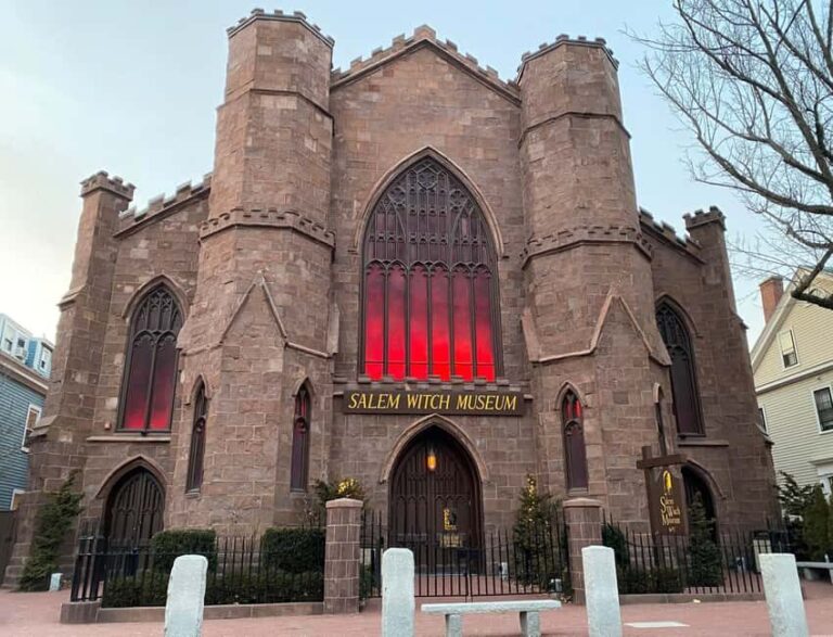 North Chelmsford: The Salem Witch Museum & Memorial Tour - An In-Depth Review of the Salem Witch Museum & Memorial Tour
