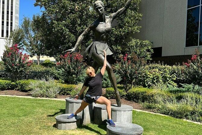 Nutty New London Scavenger Hunt - The Meeting Point and Duration