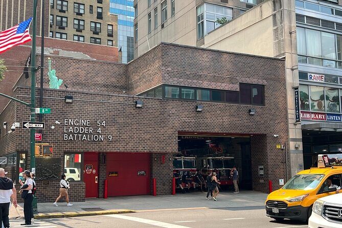 NY: Unforgettable Walking Tour Through NYCs Icons - What Makes This Tour Stand Out?