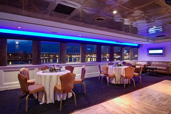 NYC: Atlantis Yacht Luxury New Year's Eve Party Cruise - Who This Experience Is Best For