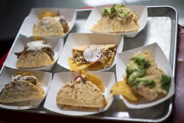 NYC: Chelsea Market, Meatpacking, High Line Food Tour - The Guide and Overall Experience