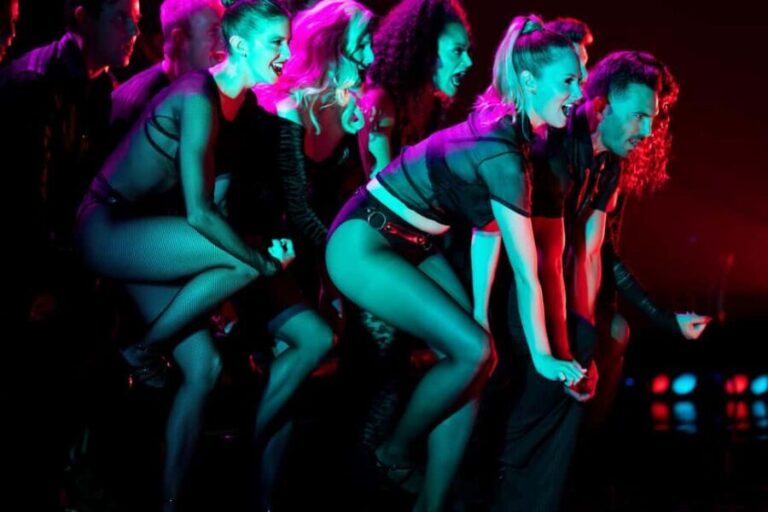 NYC: Chicago the Musical on Broadway - Who Should See "Chicago" on Broadway?