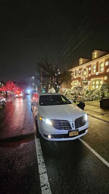 NYC: Dyker Heights Christmas Lights Tour - DYKER HEIGHTS - Key Points