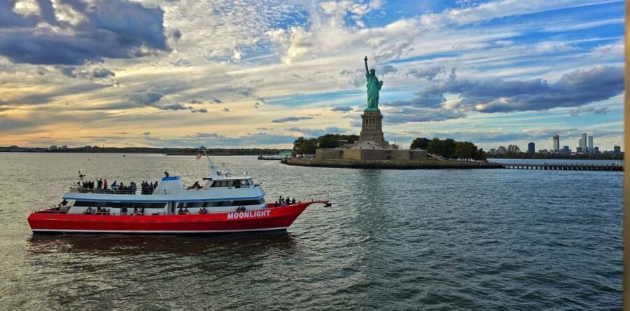 NYC Sunset, Music & Statue of Liberty Sightseeing Cruise - The Reality: Cancellations and Service Issues