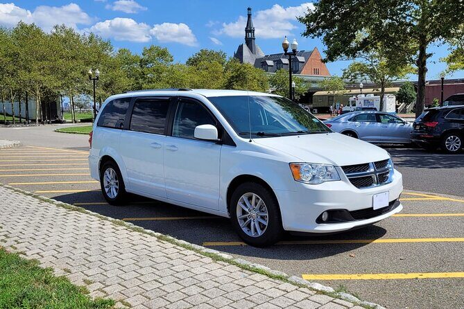 NYC to Mount Airy Casino Square Private Minivan Transport - Who Should Consider This Service?