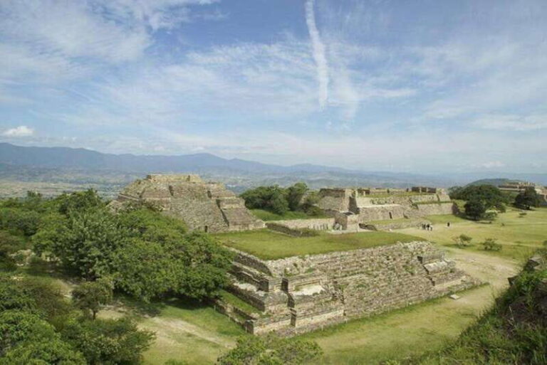 Oaxaca: Monte Alban & Atzompa Private Tour - What Makes This Tour Stand Out?