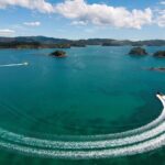 Ocean Adventure: Fast Boat to the Hole in the Rock - The Experience of Speed and Scenic Beauty