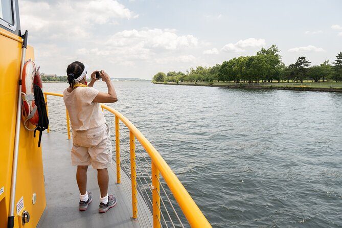 Old Town Alexandria in a Day with Round Trip Ferry Cruise - The Historic Heart of Alexandria: Gadsby’s Tavern and Beyond