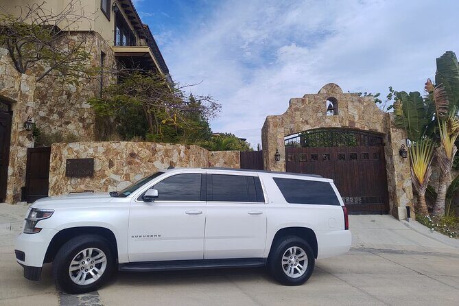 One-Way Airport Transportation to Cabo San Lucas - Vehicle and Capacity
