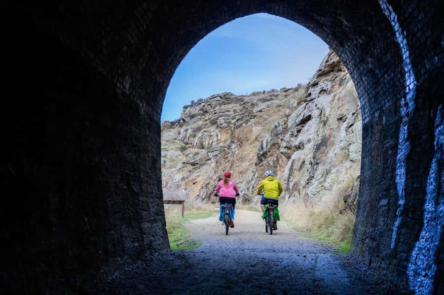 Otago: Rail Trail Self-Guided Biking Experience - The Experience: Bikes, Support, and Local Knowledge
