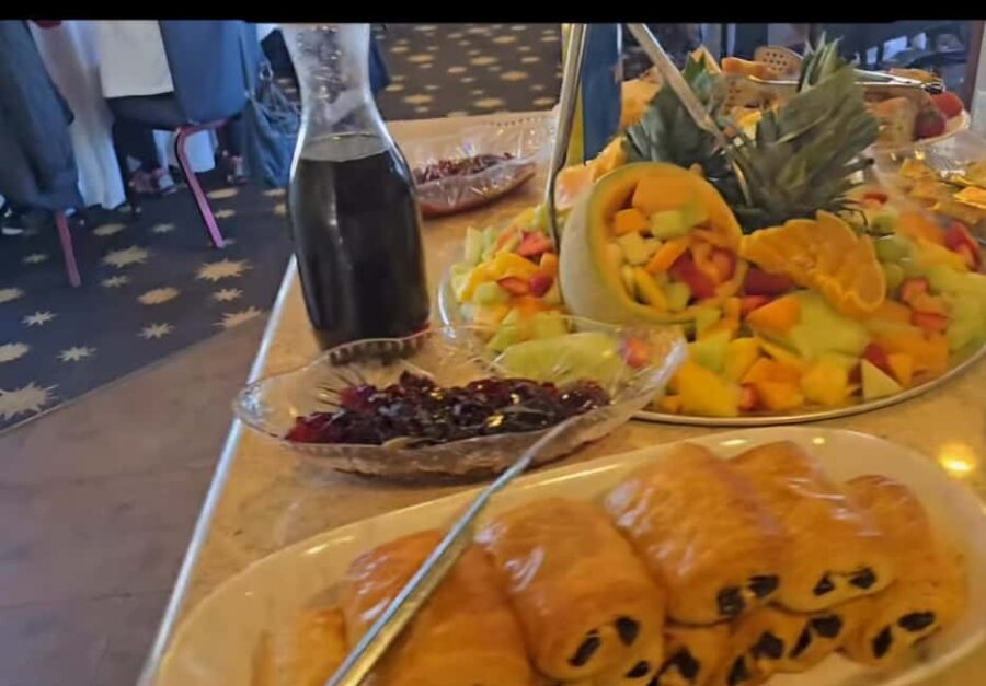 Peekskill: Fall Foliage Brunch Cruise - Why This Tour Works Well for Different Travelers