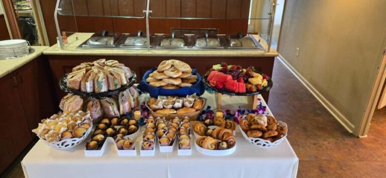 Peekskill: Hudson River Fall Foliage Brunch Cruise - The Food: A Chef-Curated Brunch Buffet