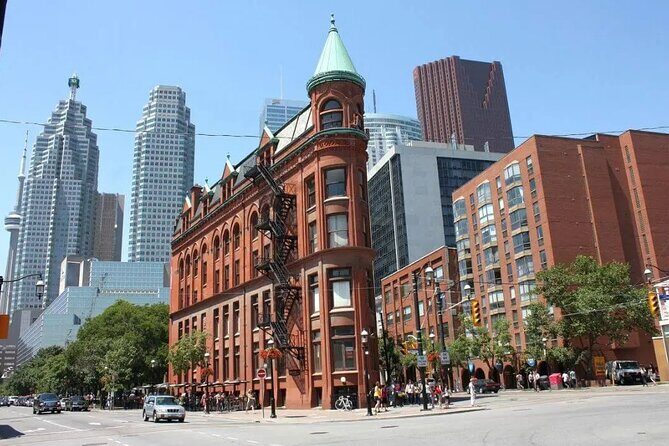 Personalized Toronto Airport Transfer Service - What’s Included and What’s Not