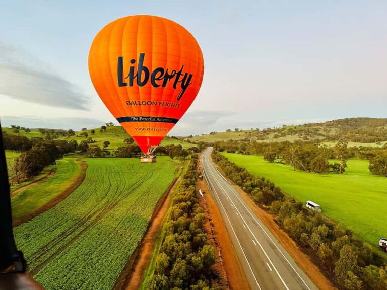 Perth: Avon Valley Hot Air Balloon Flight with Breakfast - The Scenic Flight: What to Expect