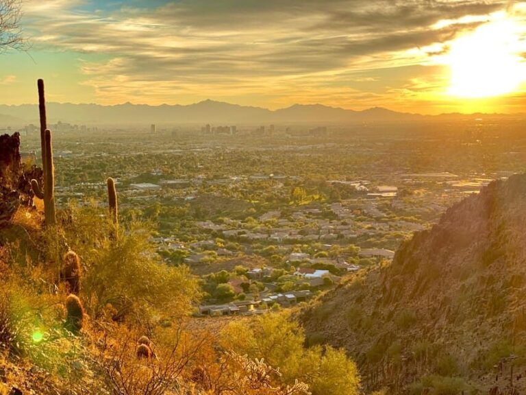 Phoenix: Epic Camelback Mountain Guided Hike | Ascend Peak! - What Makes This Guided Hike Stand Out