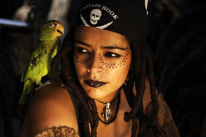 Pirate Shop & Dinner at Cancun! Drinks, Adventure and Fun - The Pirate Show: What You Can Expect