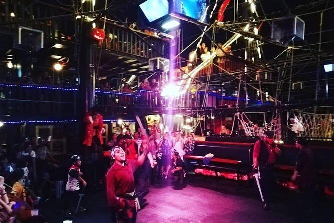 Pirate Show in Cancun! Dinner & drinks - Who Will Love This Experience?