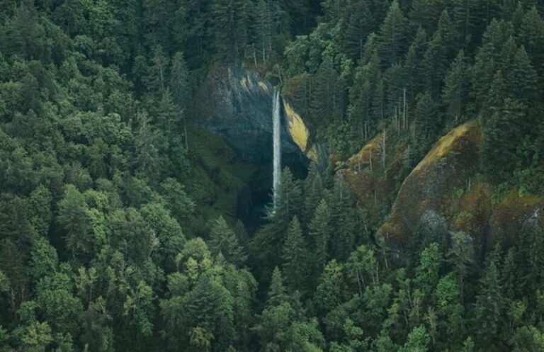 Portland: Columbia Gorge Waterfalls Scenic Air Tour - The Itinerary: What You’ll See