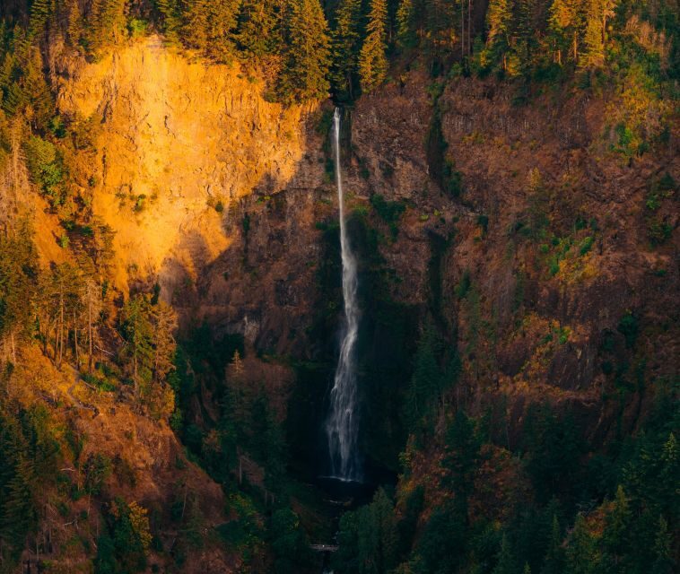 Portland: Multnomah Falls Scenic Flight Tour - What Makes This Tour Special?