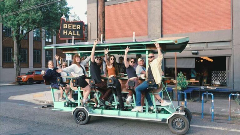 Portland: Private or Shared Party Bike Pub Crawl - What You Can Expect from the Guides