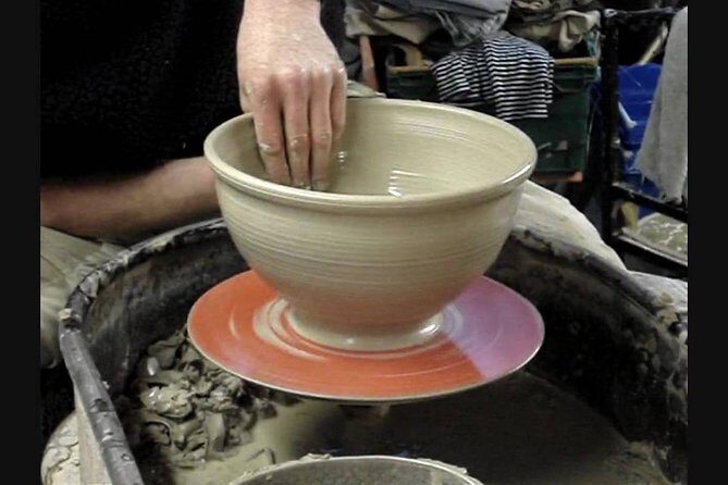 Pottery wheel class in Toronto Bay&Dundas - What to Expect During Your Pottery Class
