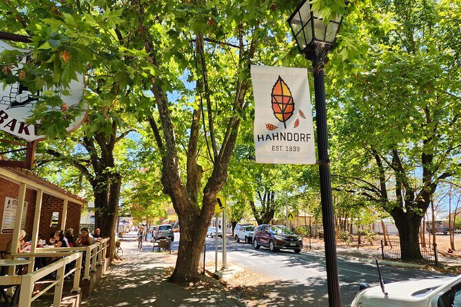 Premium Adelaide Hills Cleland Wildlife and Hahndorf Minibus Tour - Who is this tour best for?