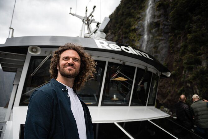Premium Milford Sound Cruise Including Lunch - The Value for Money