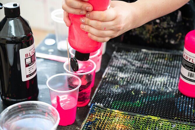 Private Fluid Art Class in Houston - Who Would Love This Experience?