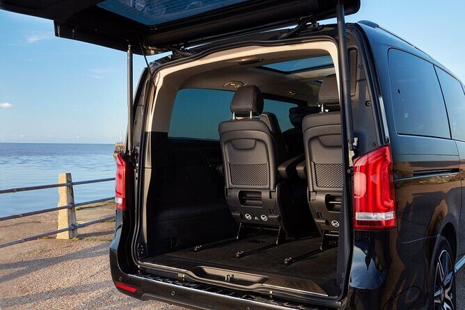 Private Luxury Airport Transfer to/from Central Auckland - Why This Transfer Stands Out