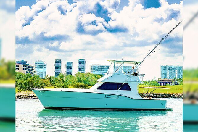 Private Luxury Fishing for 8 Hours in Cancun - Onboard Comforts and Facilities