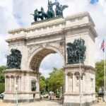 Private Manhattan and Brooklyn Full-Day Tour with Driver-Guide and Vehicle - What to Expect from the Private Vehicle & Guide