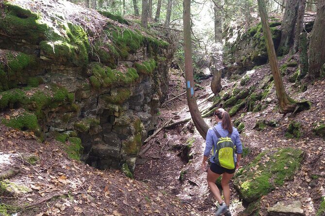 Private Nottawasaga Bluffs Caves Hiking Tour,Collingwood/Creemore - Cave Exploration