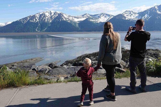 Private Scenic Turnagain Arm Glacier Tour from Anchorage - Stop 2: Girdwood – A Charming Mountain Escape
