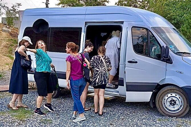 Private shuttle service at Oaxaca Airport Hotel - The Booking and Arrival Process